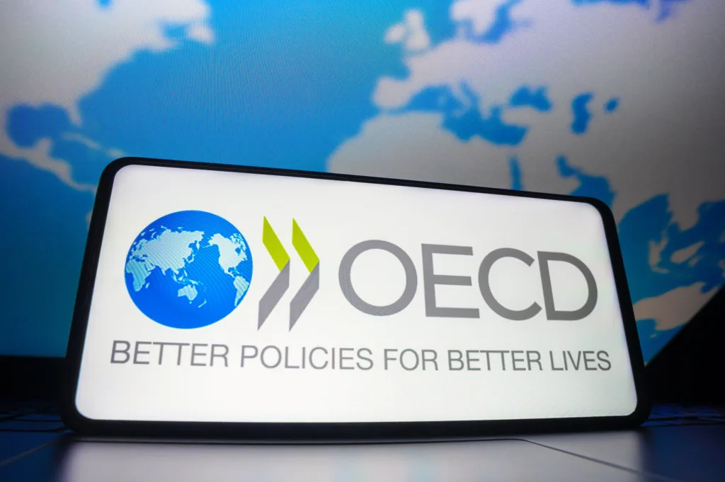 OECD, Almanya'nın 2025 Büyüme Tahminini Neredeyse Yarı Yarıya Düşürdü ...